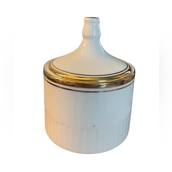 Queen Anne | Kitchen | Queen Anne Sugar Bowl Bone China | Poshmark